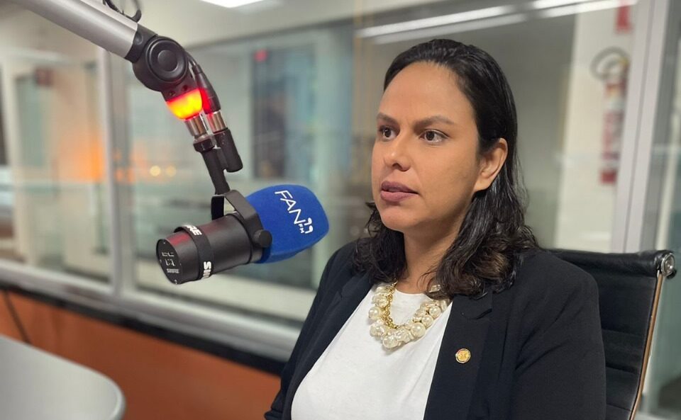 “Foi bonito de ver”, diz secretária sobre apoio recebido após ser ...